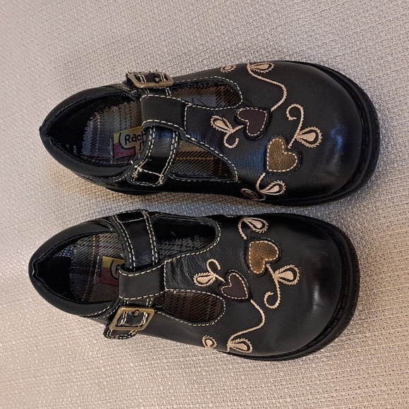 Rachel Shoes | Shoes | Rachel Shoes Black With Gold Brown Hearts ...
